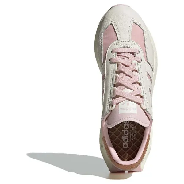 Adidas Retropy E5 Sneakers - White/pink