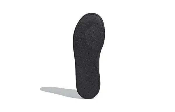 Adidas Advantage Sneakers