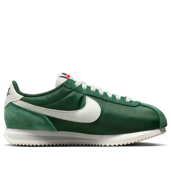 Nike Cortez "fir" Athletic Sneakers - Fir/sail/sail