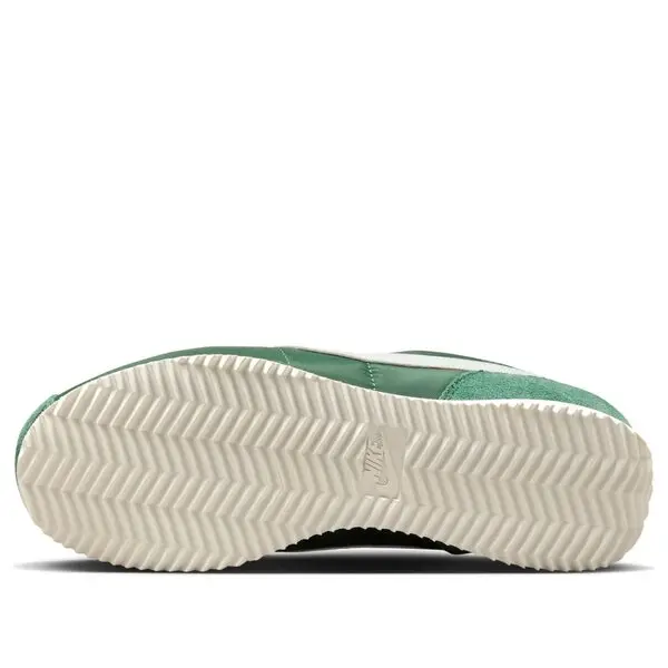 Nike Cortez "fir" Athletic Sneakers - Fir/sail/sail
