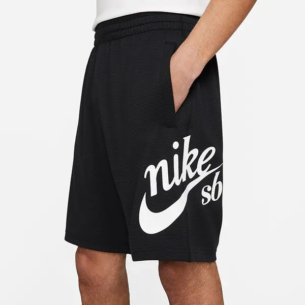 Nike Essential Sunday Shorts - Black