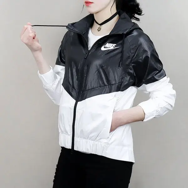 Nike Windrunner Jacket - Black/withe