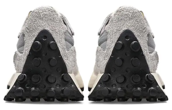 NEW BALANCE 327 Sneakers - Grey/white/black