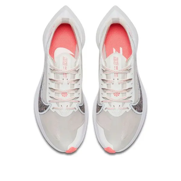 Nike Zoom Gravity Sneakers - White
