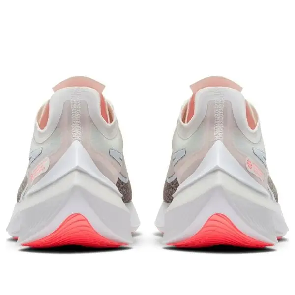 Nike Zoom Gravity Sneakers - White