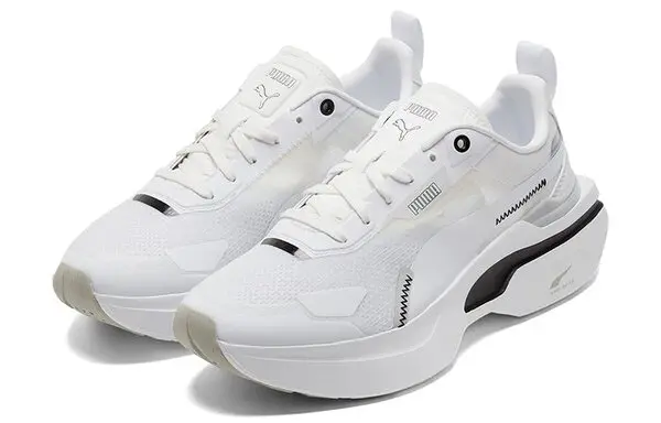PUMA Kosmo Rider Sneakers - White/cream/black