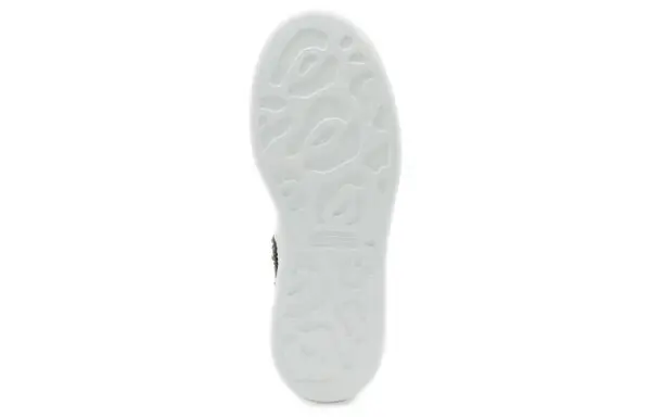 Alexander McQueen Oversized Sneaker With Crystal Embellishment - White/black