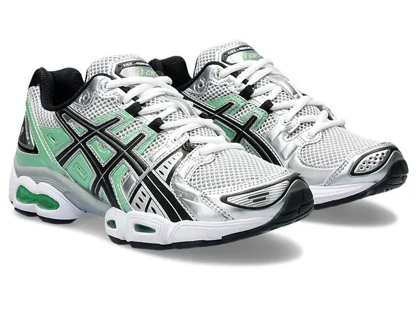 Asics Gel-nimbus "white Bamboo" Sneakers - White/bamboo