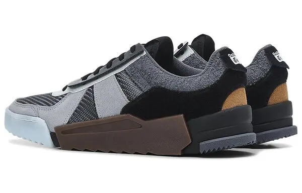 Onitsuka Tiger D-trainer Slip-on Shoes - Sheet Rock/black