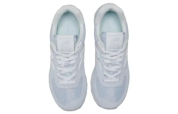 NEW BALANCE 574 Retro Low Top Sneakers - Grey/purple