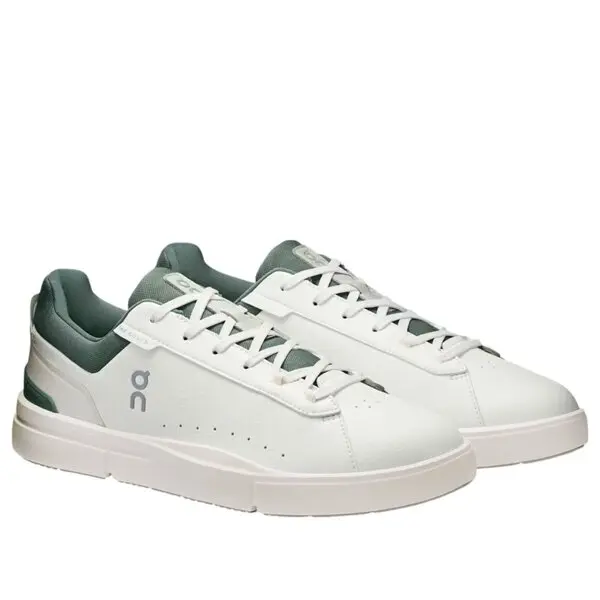 On The Roger Advantage Sneakers - White/olive