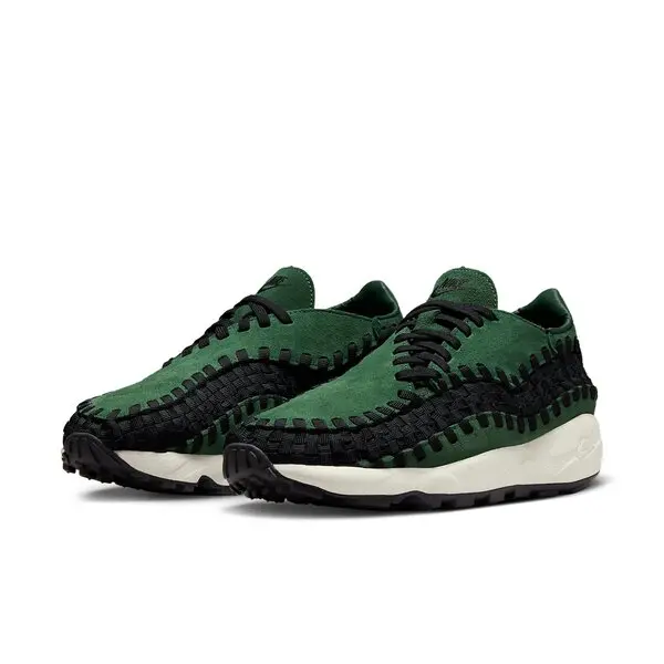 Nike Footscape Woven Sneakers