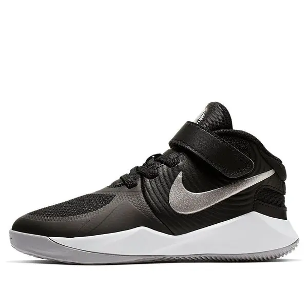 Nike Team Hustle D 9 Flyease High Top Sneakers