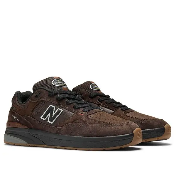 NEW BALANCE 933 Sneakers - Brown/black