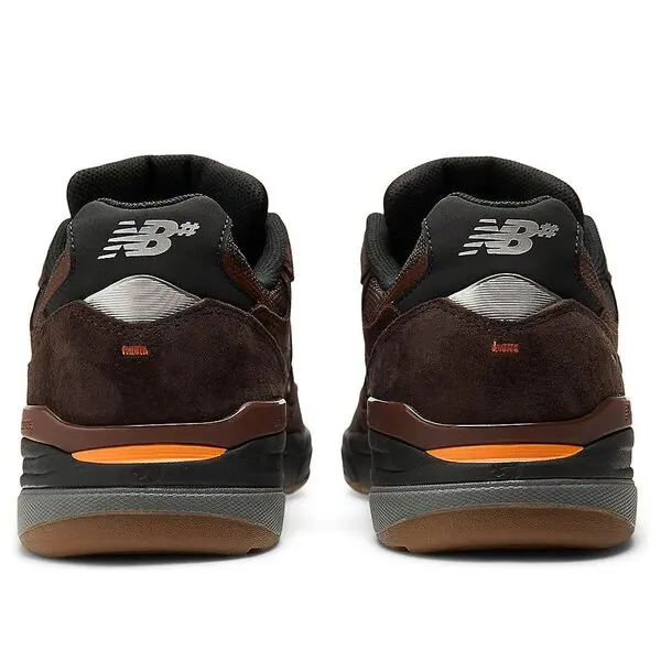 NEW BALANCE 933 Sneakers - Brown/black