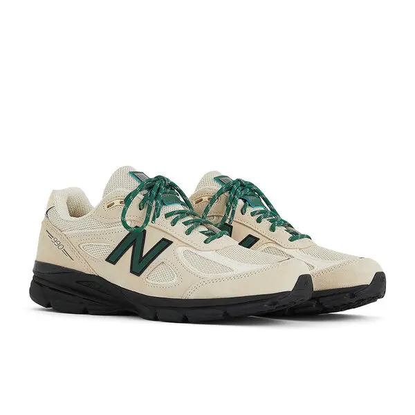 NEW BALANCE 990v4 Made In Usa Sneakers - Macadamia Nut/black