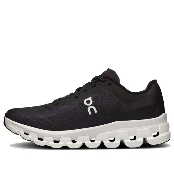 On Cloudflow 4 Sneakers - Black/white