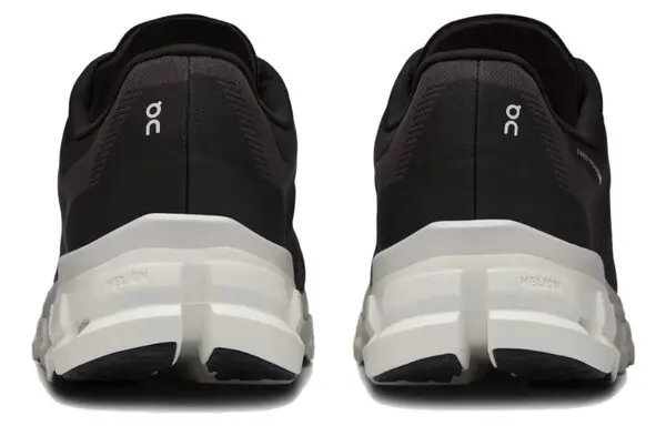 On Cloudflow 4 Sneakers - Black/white