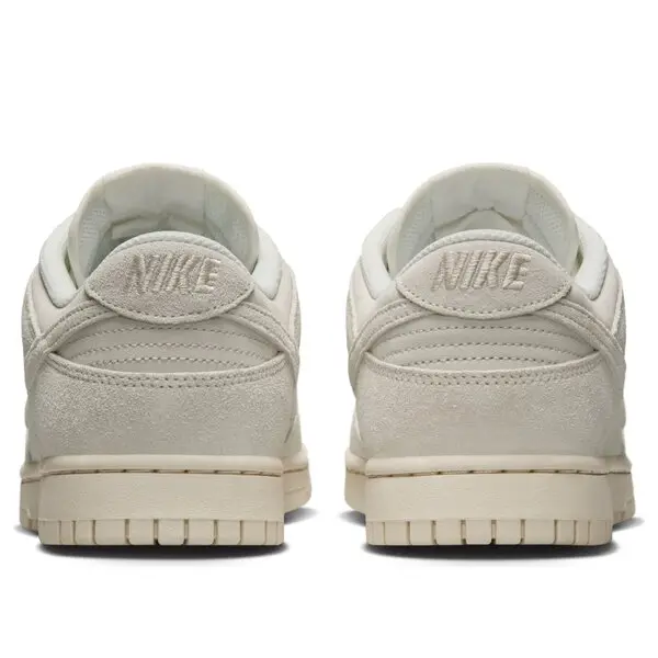 Nike Dunk Low Se Suede Sneakers