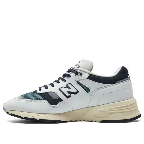 NEW BALANCE 1530 Made In England Anniversary Pack Sneakers - Gray/white/green