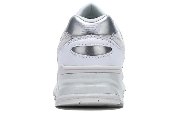 NEW BALANCE 999 Retro Sneakers - Silverwhite