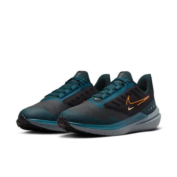 Nike Zoom Winflo Shield Sneakers