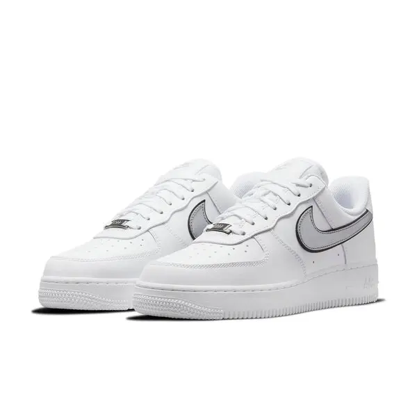 Nike Force 1 '07 Essential Sneakers