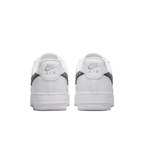 Nike Force 1 '07 Essential Sneakers