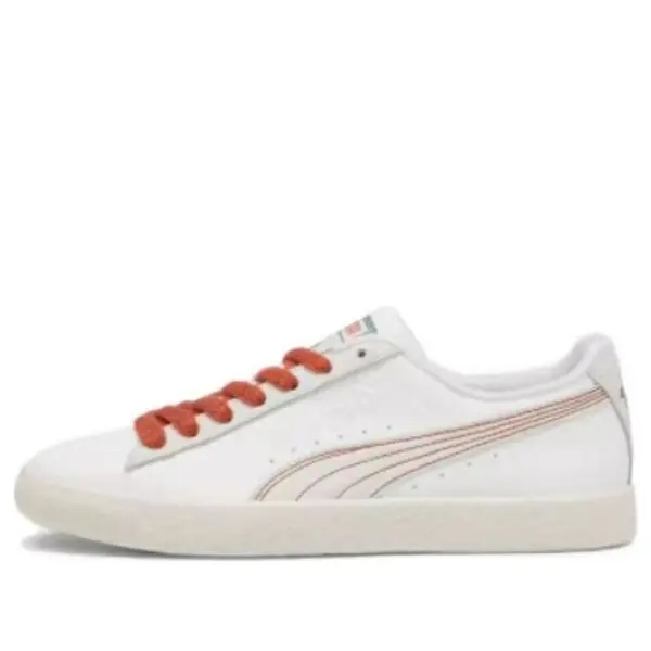 PUMA Clyde 'huskie' Sneakers