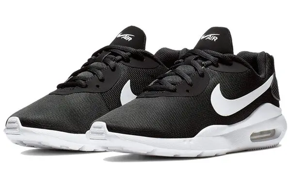 Nike Max Oketo Sneakers - Black/white