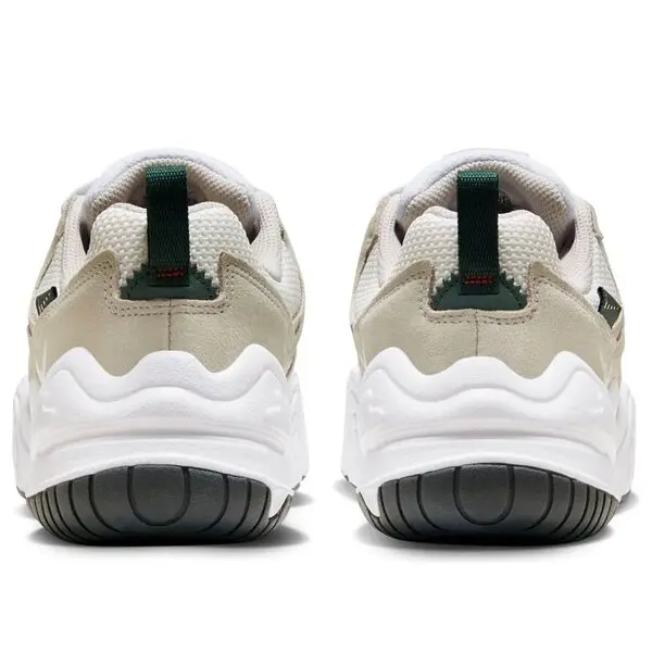 Nike Tech Hera Sneakers - White/grey