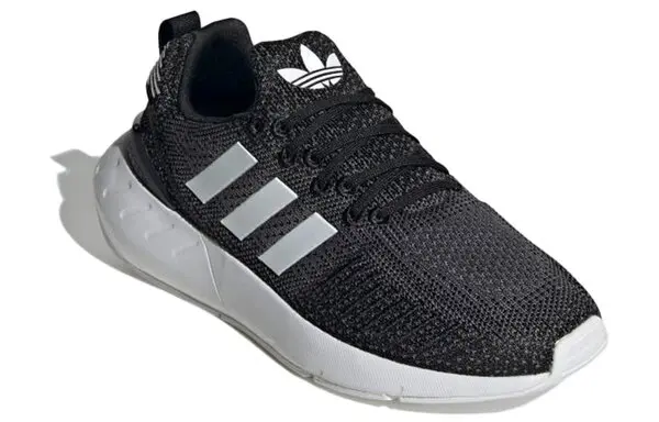 Adidas Swift Run 22 Sneakers - Black/white