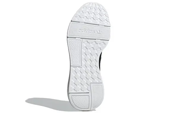 Adidas Swift Run 22 Sneakers - Black/white