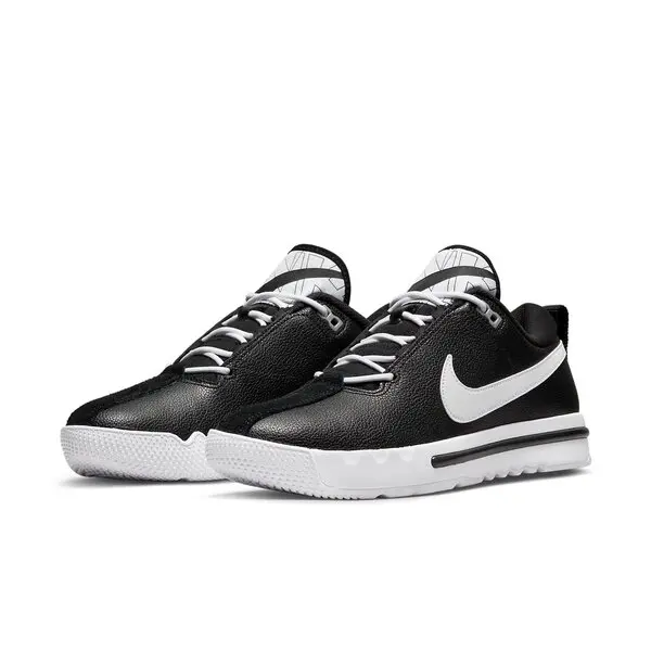 Nike Sesh Low Top Sneakers