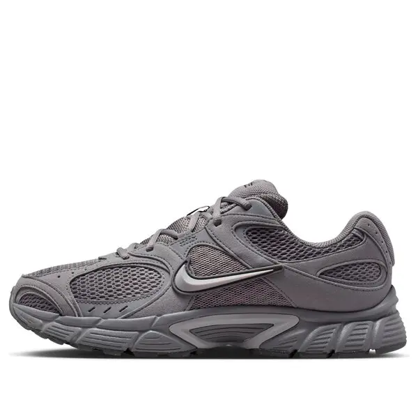 Nike V5 Rnr Sneakers
