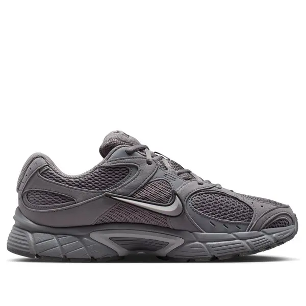 Nike V5 Rnr Sneakers