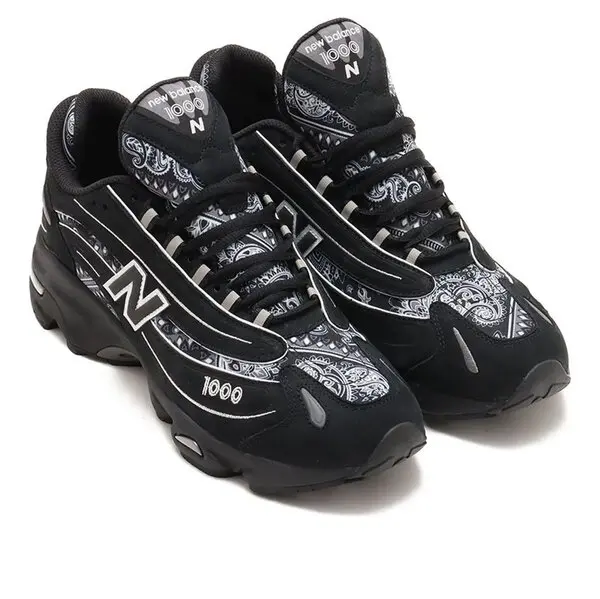 NEW BALANCE X Atmos 1000 "bāṅdhnū" Paisley Sneakers