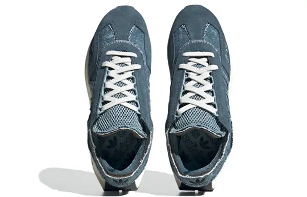 Adidas Retropy E5 Low Top Sneakers