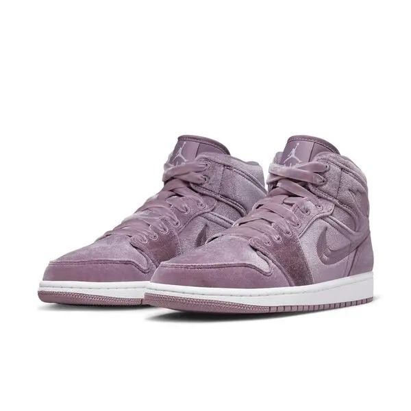JORDAN 1 Mid Velvet Sneakers - Purple