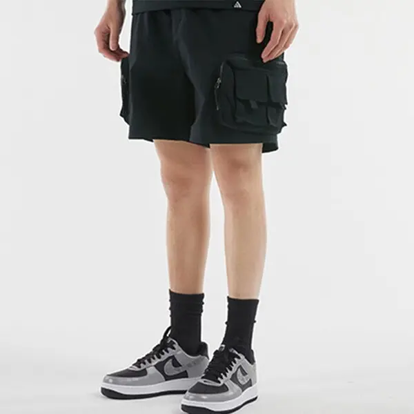 Nike Embroidered Logo Waterproof Cargo Shorts