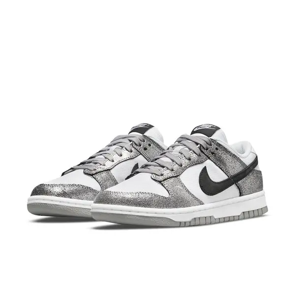 Nike Dunk Low "golden Gals" Sneakers - Silvergray/white