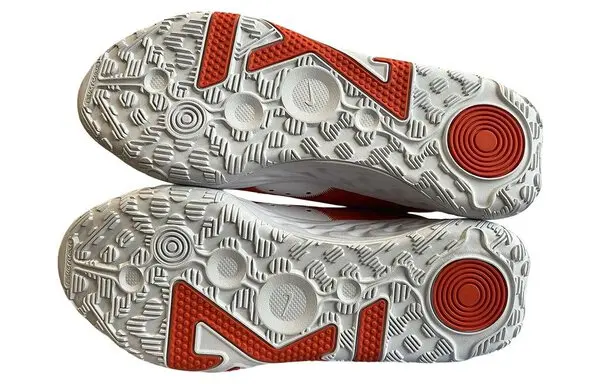 Nike Pg 6 Tb Athletic Sneakers