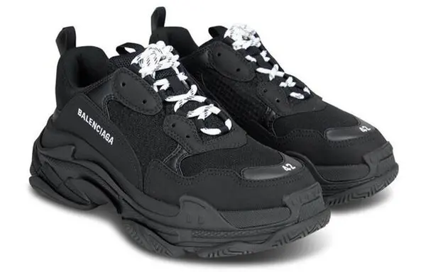 Balenciaga Triple S Sneaker - Black