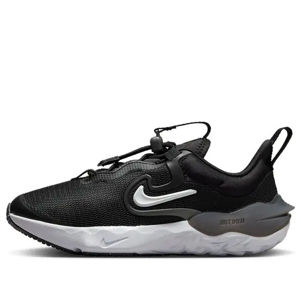 Nike Run Flow Sneakers