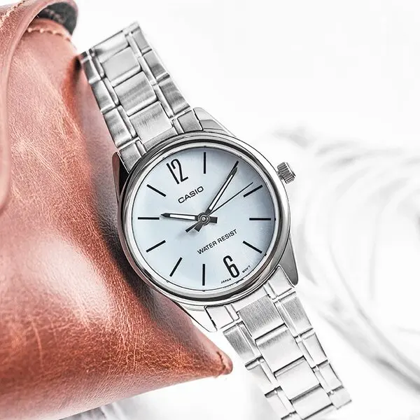 Casio Stainless Steel Quartz Analog Watch - Silver