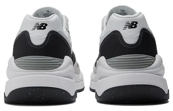 NEW BALANCE 57/40 Sneakers - Blackwhite