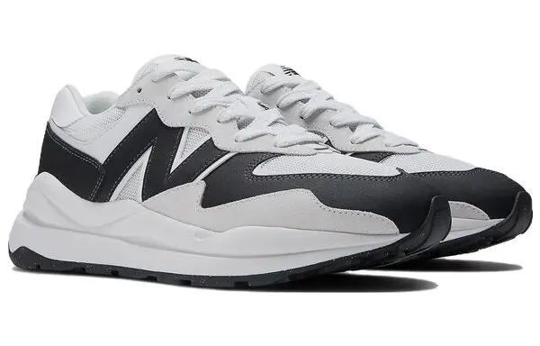 NEW BALANCE 57/40 Sneakers - Blackwhite