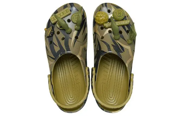 CROCS X Clot Classic Clog - Aloe