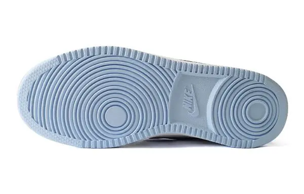 Nike Court Borough Mid-top Sneakers