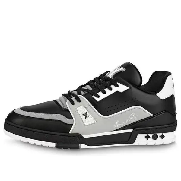 LOUIS VUITTON Trainers - Black/grey/white